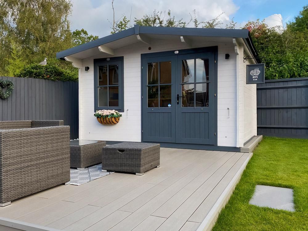 בקתת עץ אטום למים 4X4 מטר עובי 45 מ''מ Dunster House