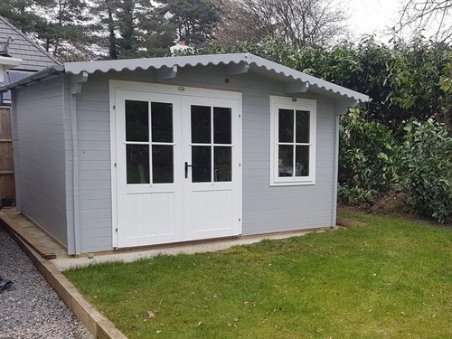 בקתת עץ אטום למים 4X4 מטר עובי 45 מ''מ Dunster House Rhine