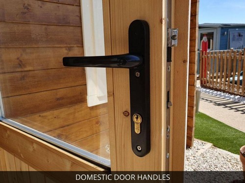 בקתת עץ אטום למים 4X4 מטר עובי 45 מ''מ Dunster House Rhine